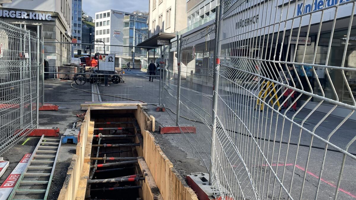 Baustelle und Installationsplatz Hirschlistrasse - Baustellen Innenstadt | bauzone5400.ch